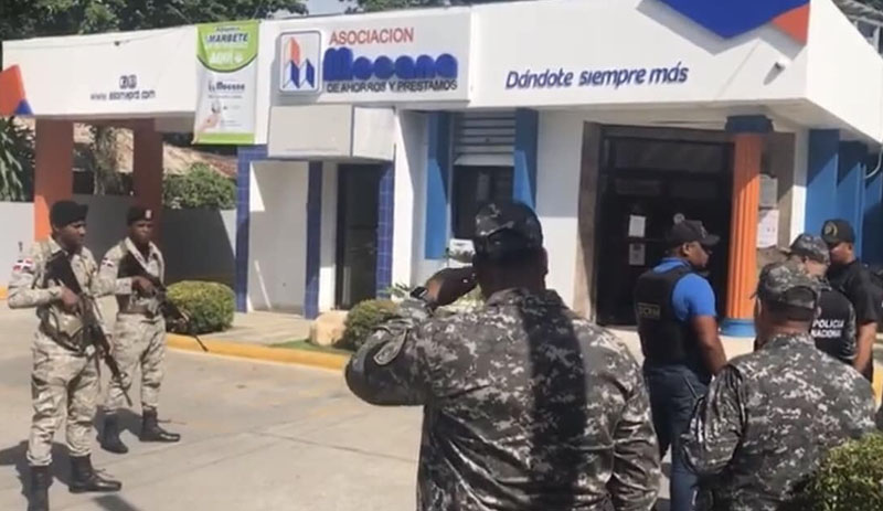 Asaltan sucursal de la Asociación Mocana y cargan con una cantidad ... Asaltan sucursal de la Asociación Mocana y cargan con una cantidad ...