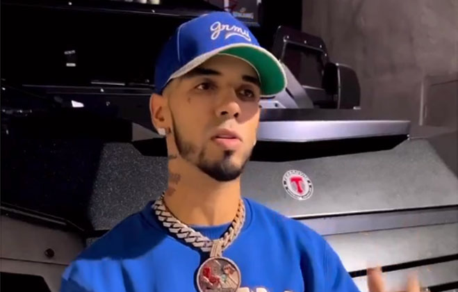 Anuel AA donará 70 mil dólares en juguetes a niños de Puerto Rico Anuel AA donará 70 mil dólares en juguetes a niños de Puerto Rico