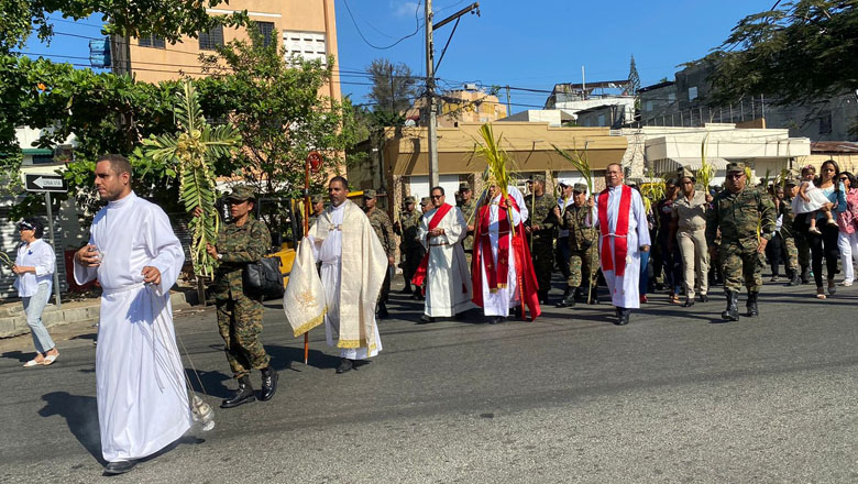 La Iglesia celebra el Domingo de Ramos - LosMocanos.com